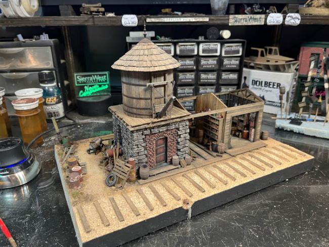 #315 - Water Tank and Handcar Maintenance Shed - Official Build - Karl ...